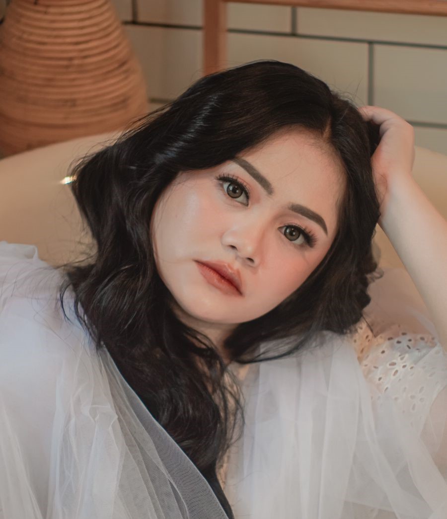 Regina Virega ternyata Seorang Pengusaha Hingga Menjadi Artis Solo Pendatang Baru